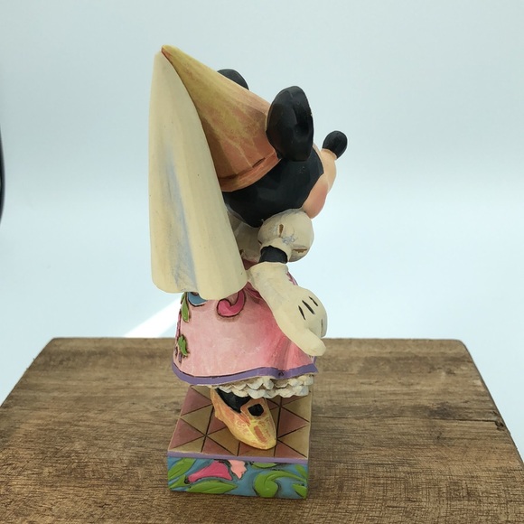 Disney | Art | Disney Traditions Jim Shore Minnie Mouse Figurine Demure ...